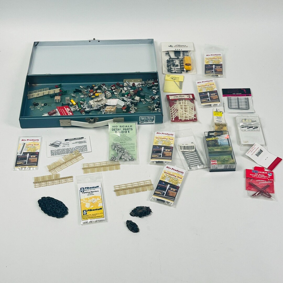 HO Scale 20 Plus Train Accessories W/metal Case Rix Products & More - Etsy
