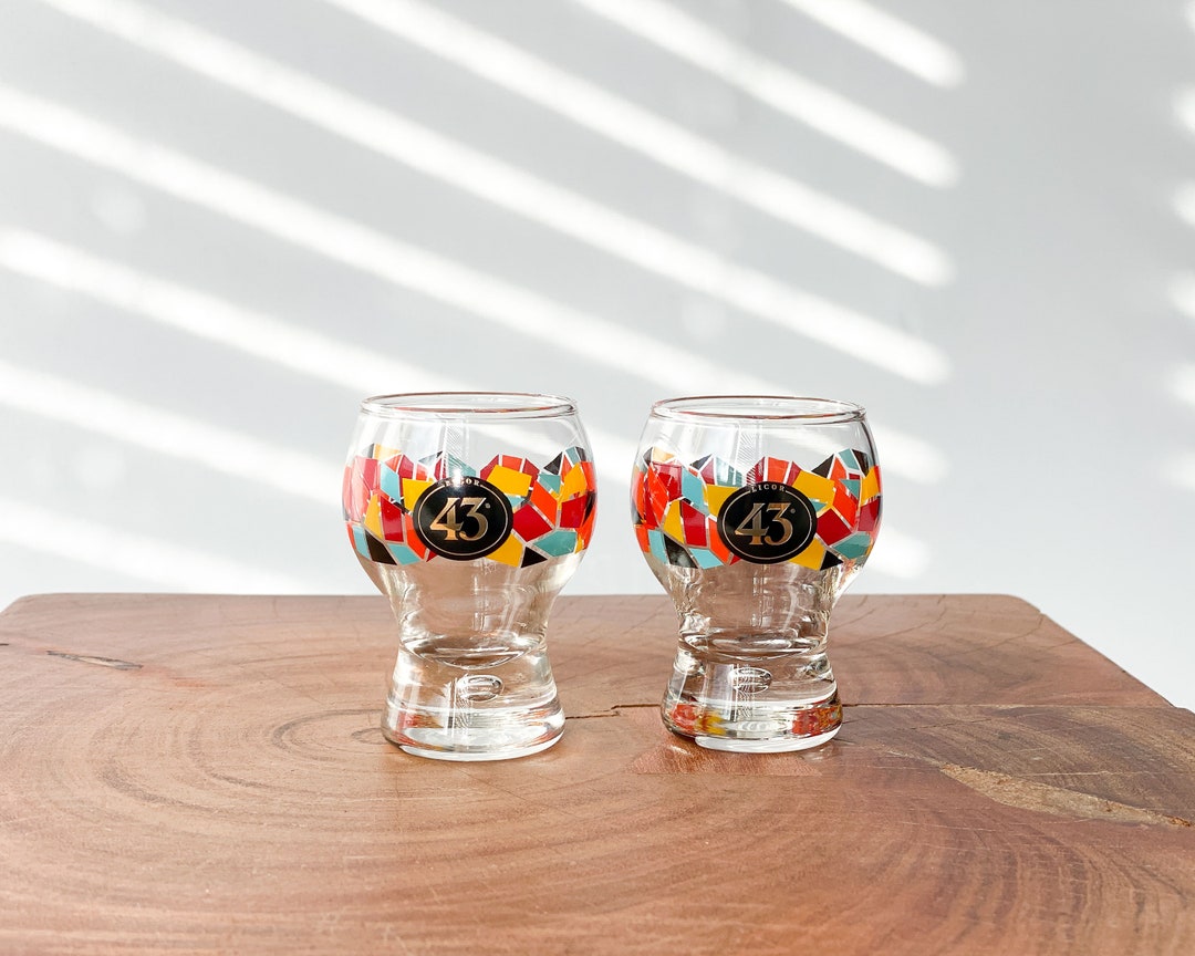 Vintage Licor 43 Shot Glasses,liqueur Convex Glass,christmas Cuarenta Y ...