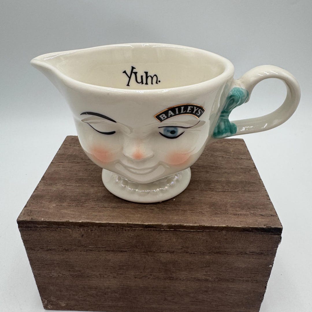 Vintage Baileys Irish Cream Winking Eye Creamer Girl W Blue Bow Limited ...