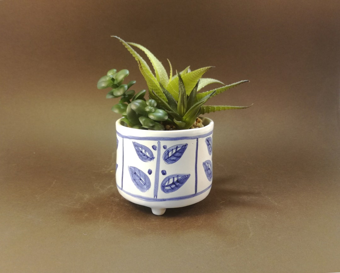 Handmade Delft Blue Ceramic Planter: Small Cactus Pot With Feet - Etsy UK