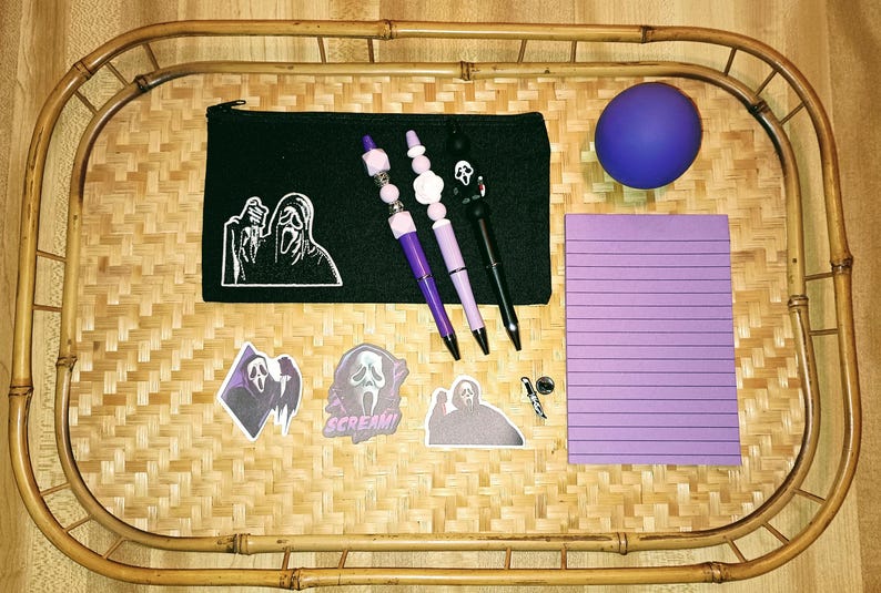 Scream - Horror Movie Gift Set - Ghost Face - Office Stationery ...