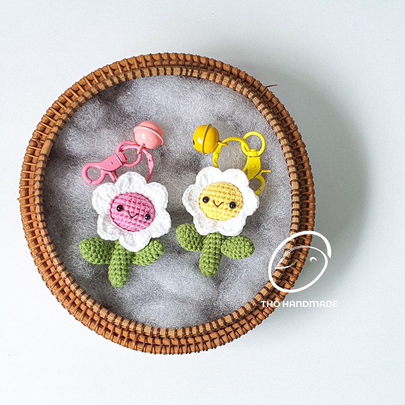 Crochet Amigurumi Flower Keychainhandmade Flower Keychain - Etsy