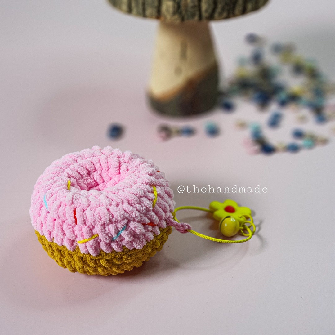 Donut Keychain, Crochet Amigurumi Keychain, Amigurumi Donut Keychain ...