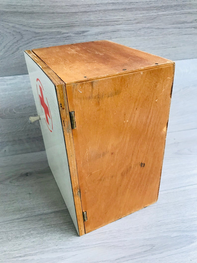 Medical box Medicine box Doctor case Vintage box with lid Box | Etsy