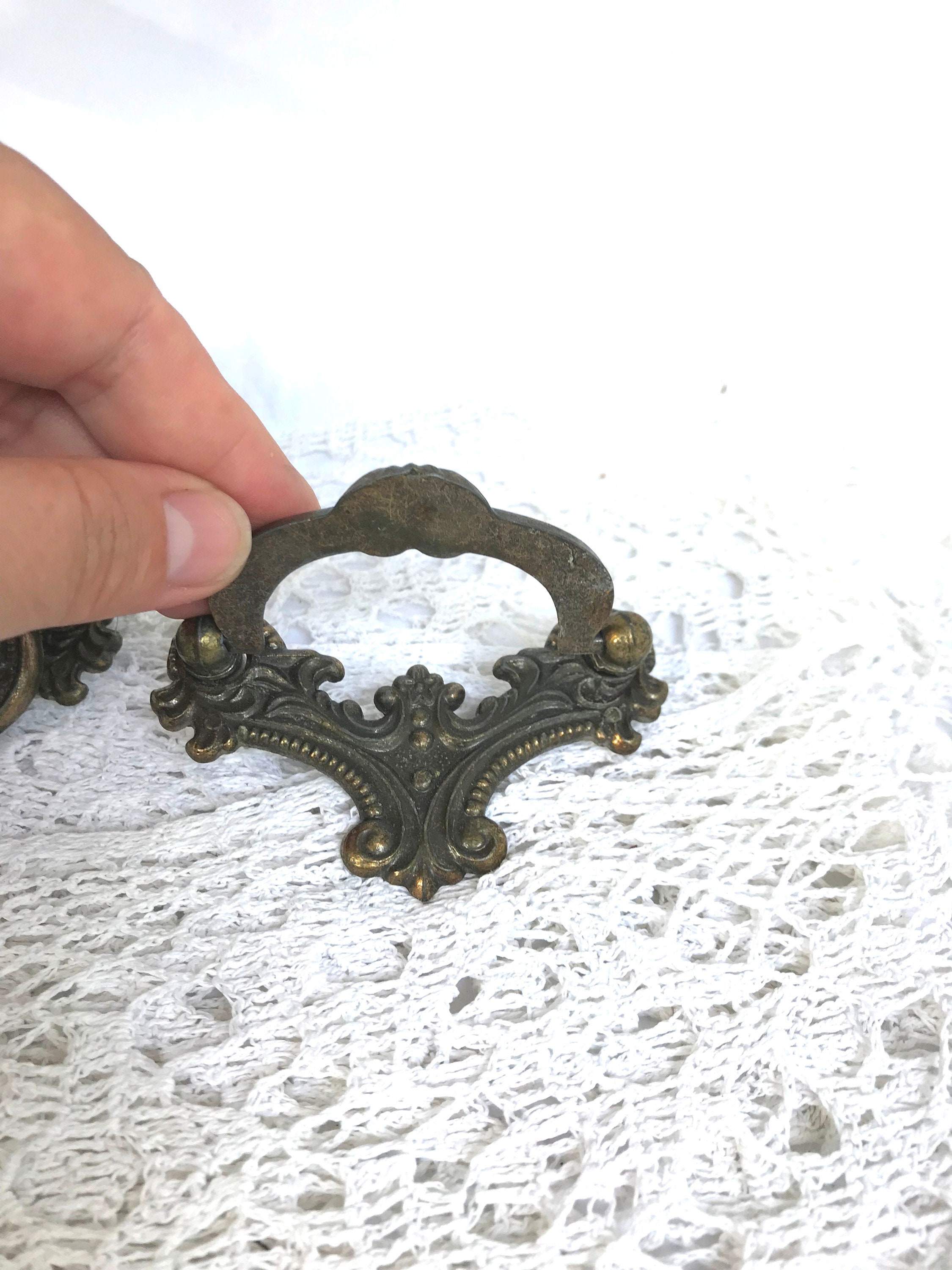 Set of 3 Vintage Drawer Handles Metal Shabby Commode Bureau - Etsy