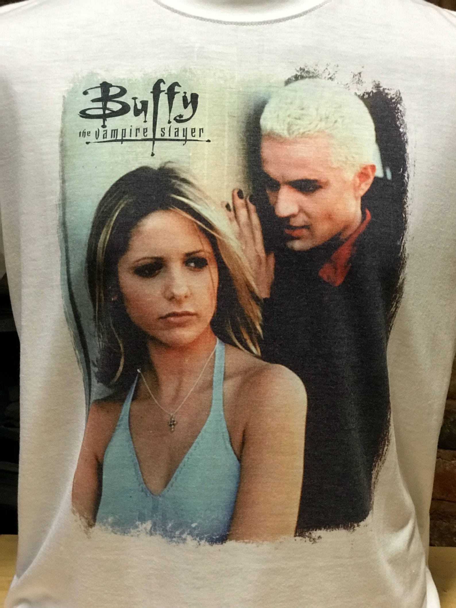 Buffy the Vampire Slayer - Buffy & Spike T-shirt. Men's and Women's ...