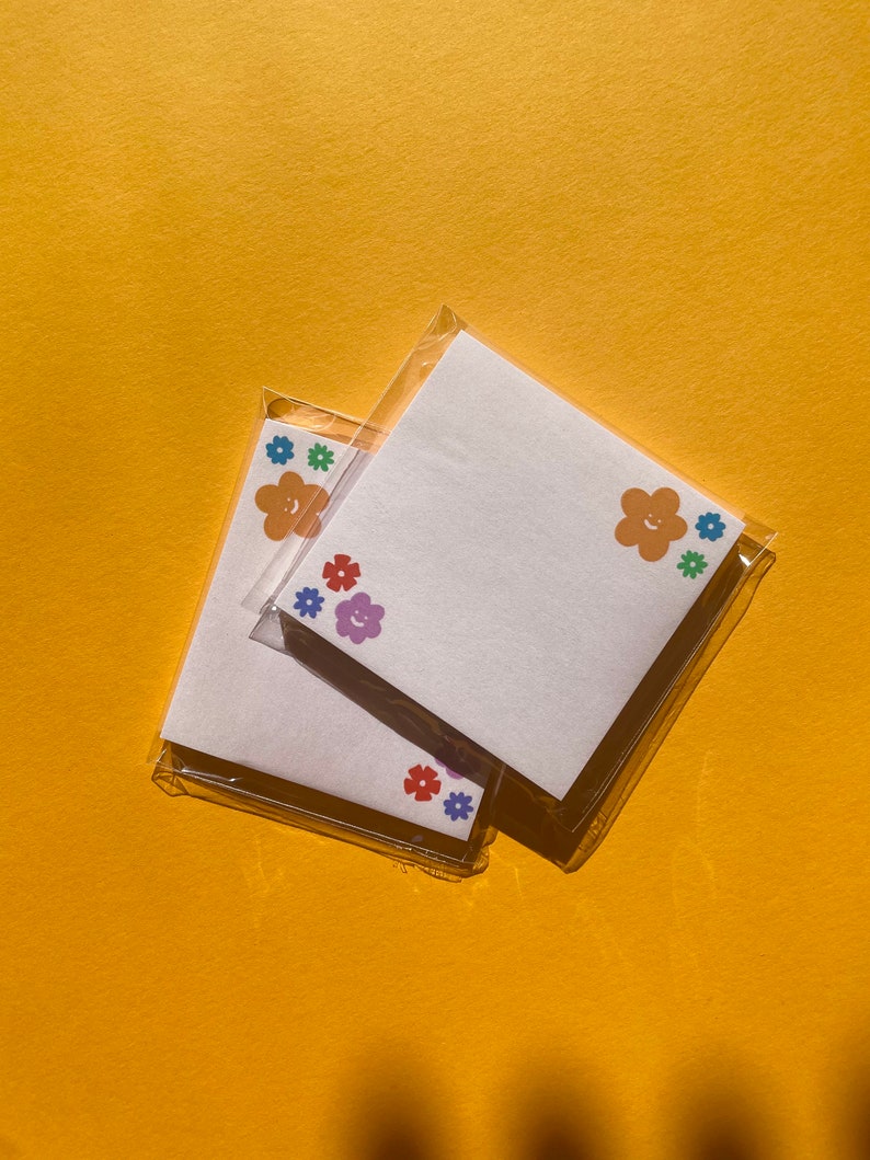 Smiley Flower Sticky Notes, Cute Sticky Notes, Floral Sticky Notes ...