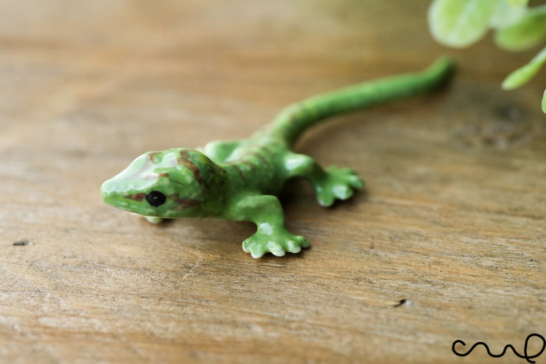 Handmade Green Ceramic Lizard Animal Figurine Pottery Ornament ...