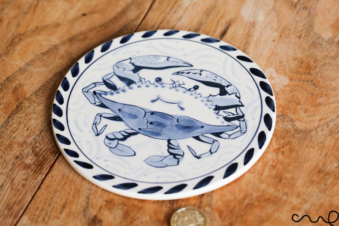 Hand-painted Crab Blue and White Ceramic Round Trivet 6" 15cm Stoneware ...