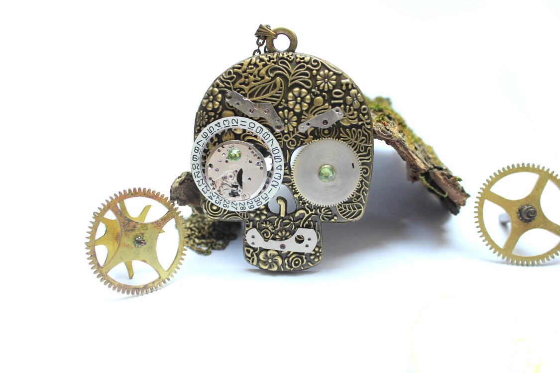 Skull Necklace Retro Style Gothic Pendant Clockwork Skull Steampunk ...