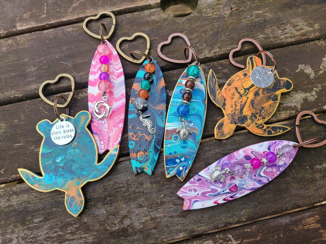 Surfboard Keychain | Perfect Gift for Any Beach Enthusiast | Practical ...