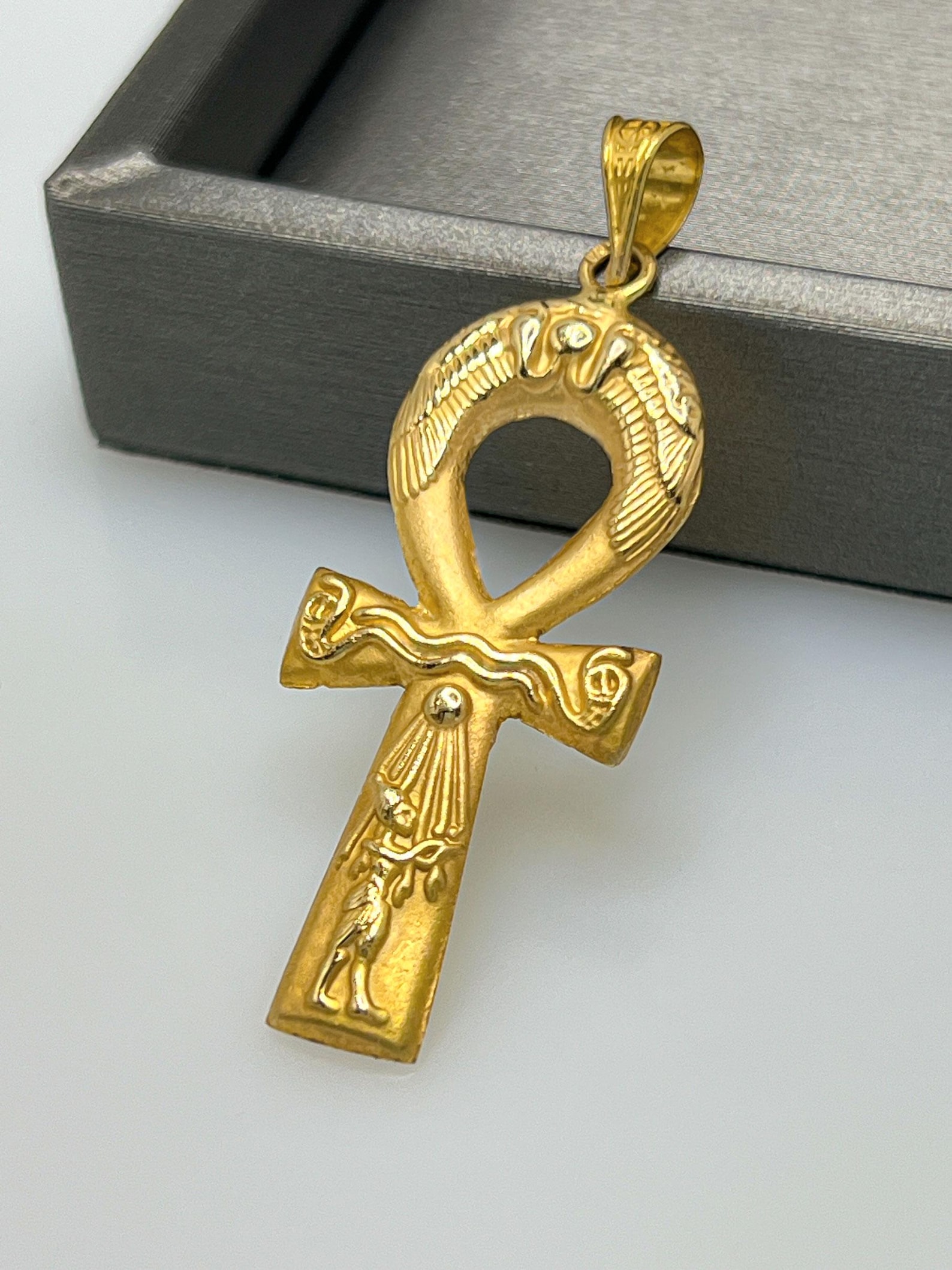18k Gold Ankh, Key of Life Pendant, Gold Egyptian Cross, Solid Gold ...