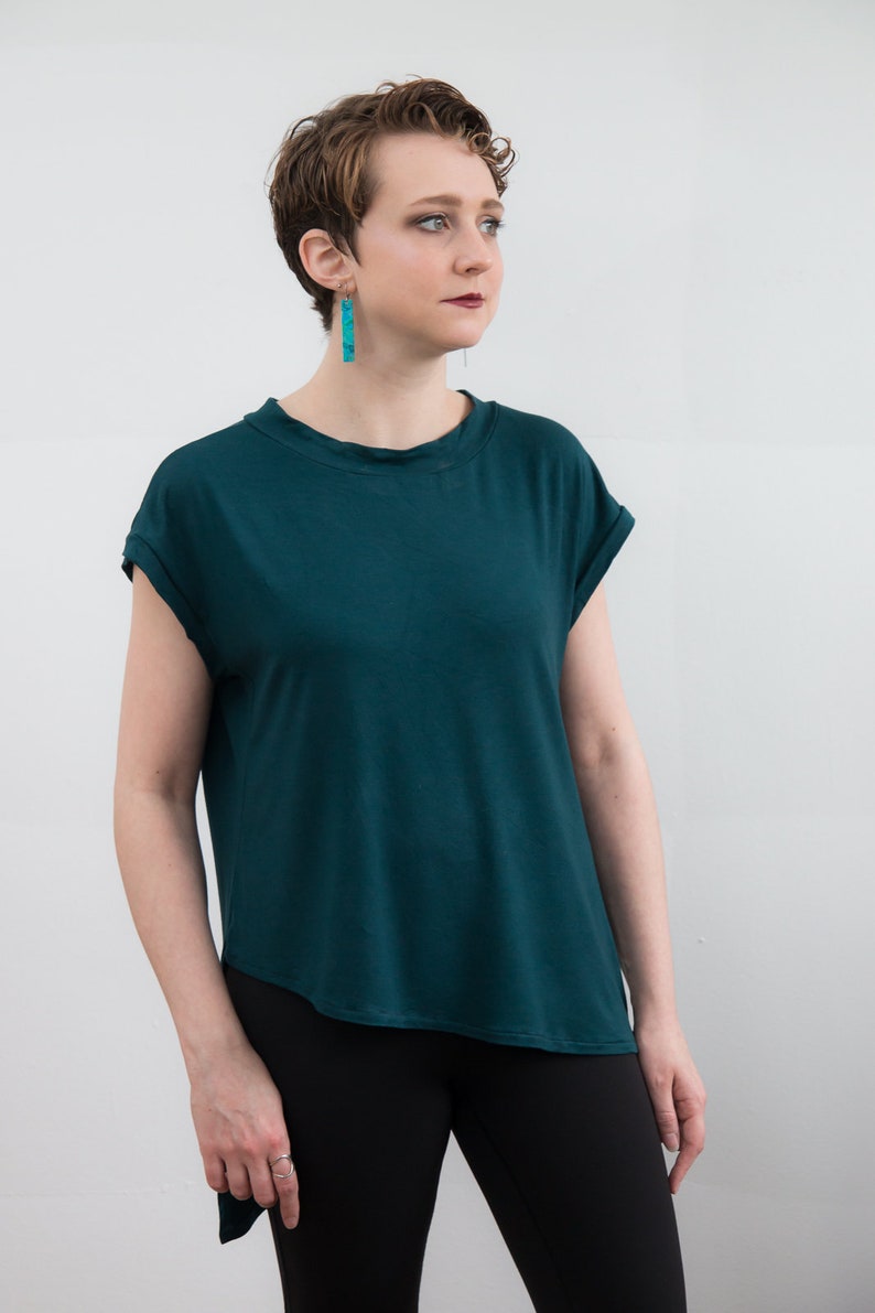 Novice Top // Asymmetrical Tee / Relaxed Fit Tee / Bamboo - Etsy