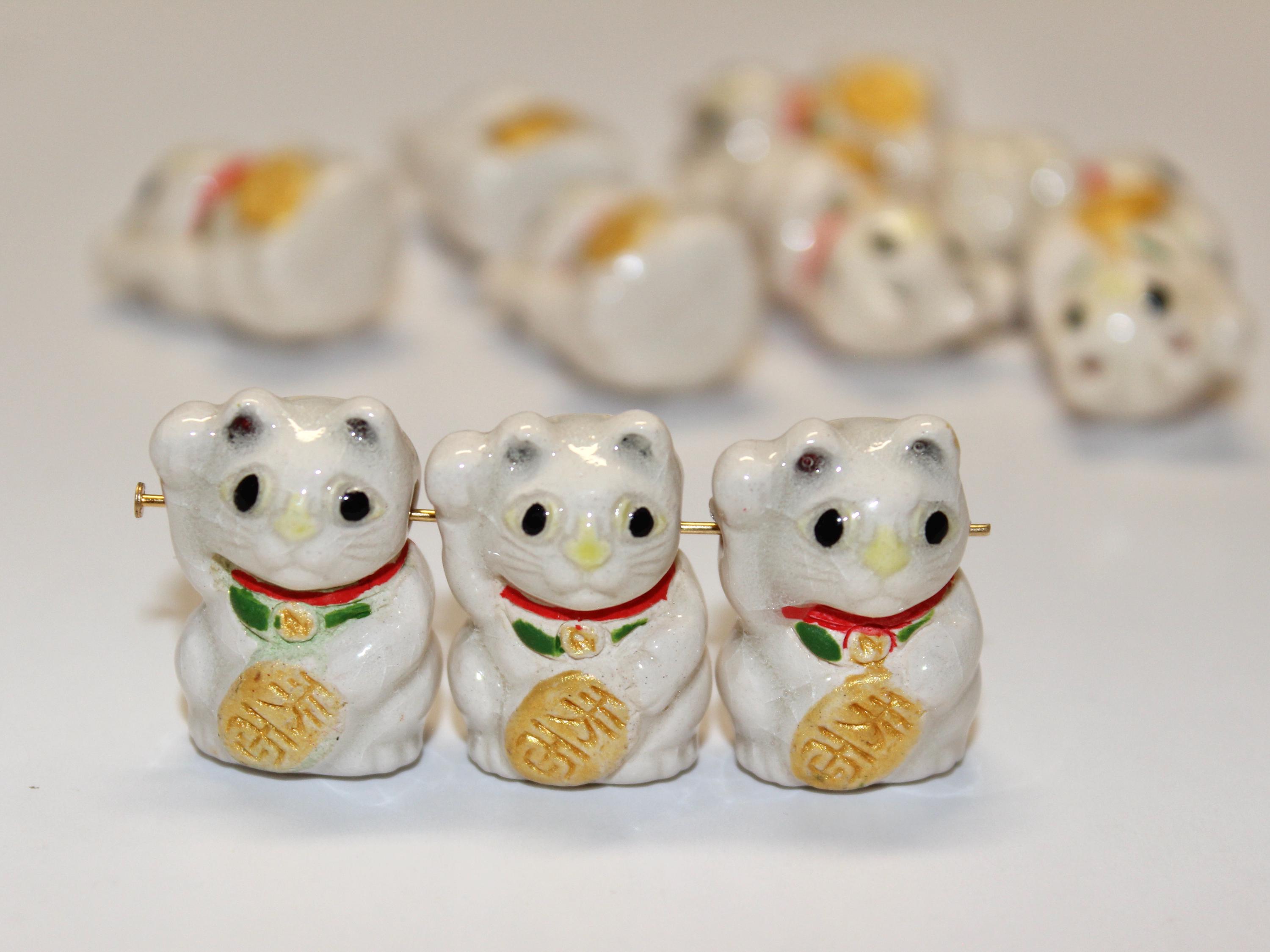 Hand Painted Maneki Neko Good Luck Kitty Beads, Peruvian Ceramic, 10 ...