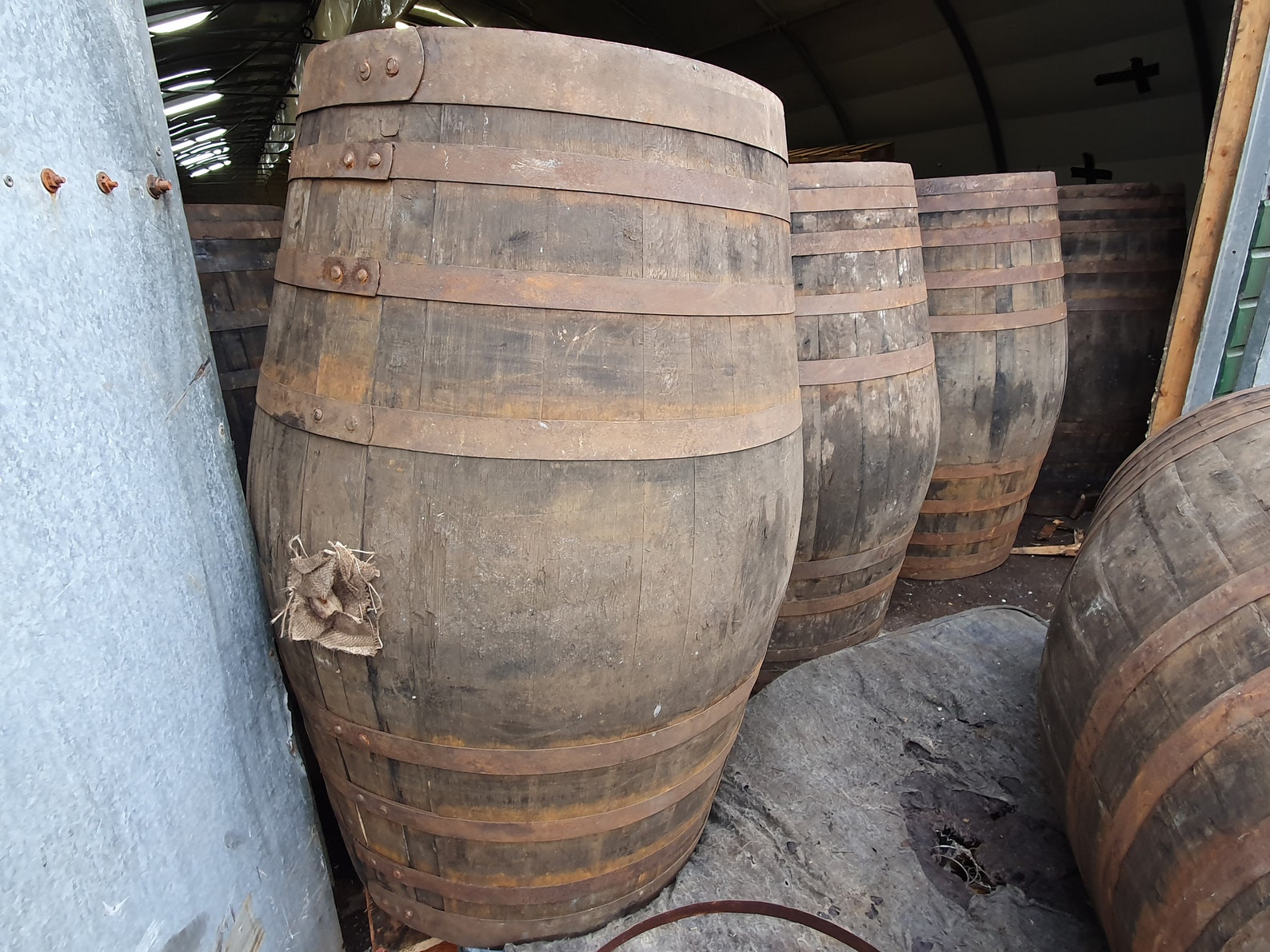 Very Large 500l Oak Whisky Barrel Suitable for Water Butts - Etsy