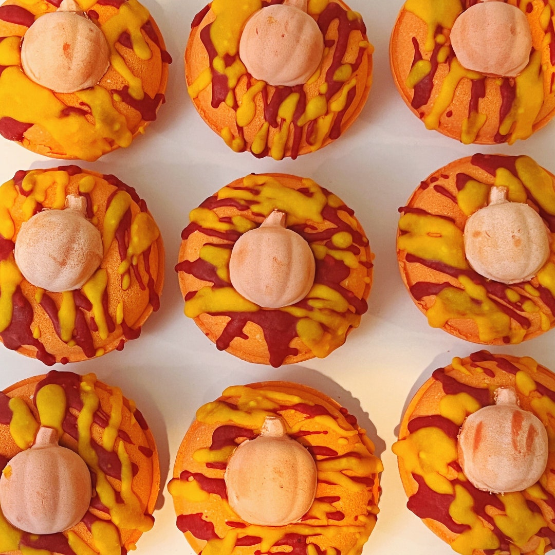 Pumpkin Spice Donut Bath Bomb, Fall Bath Bomb, Cute Bath Bomb, Bath ...