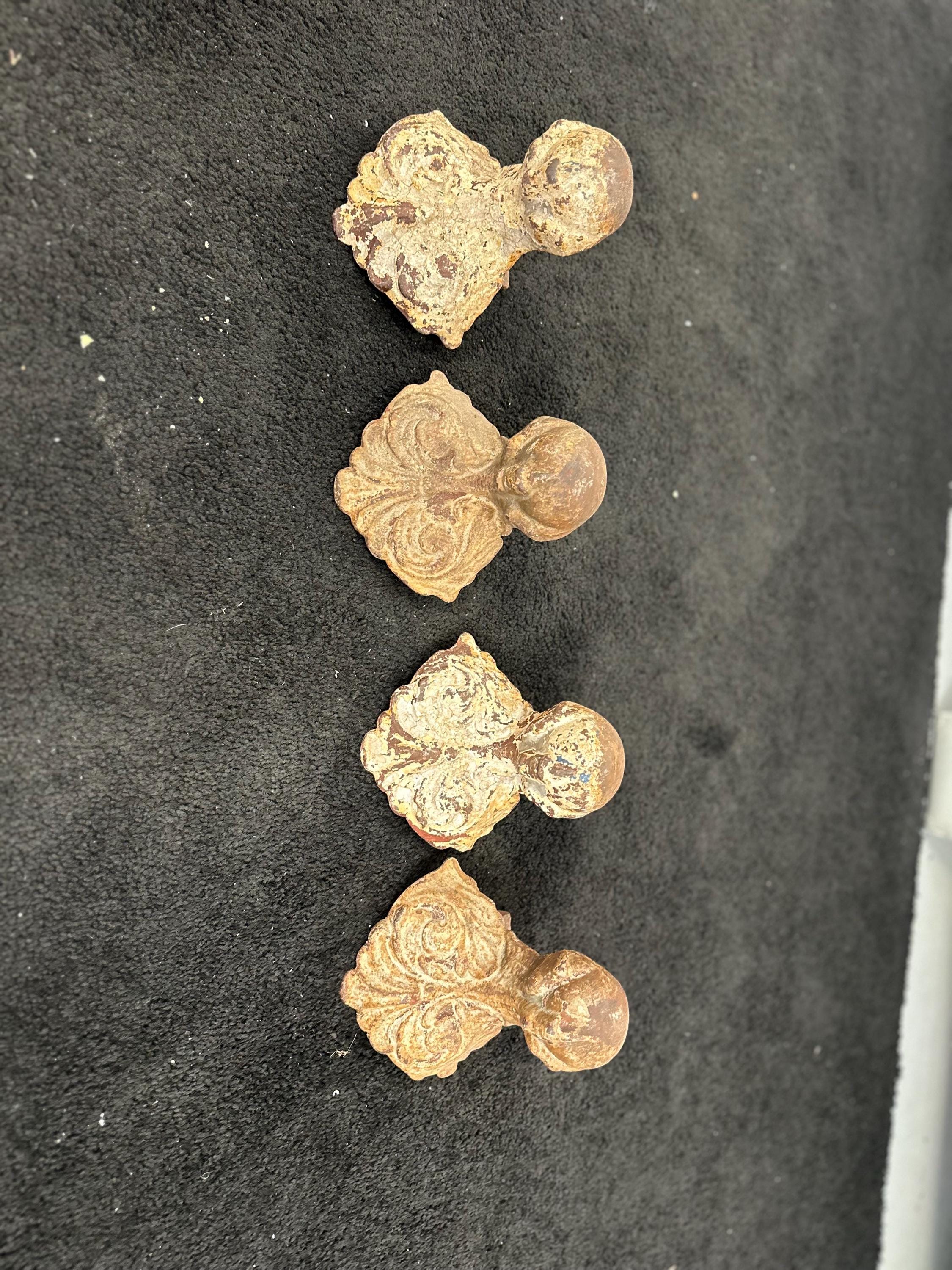 Set of 4 Antique Cast Iron Claw Feet With Patina and Golden Antique ...