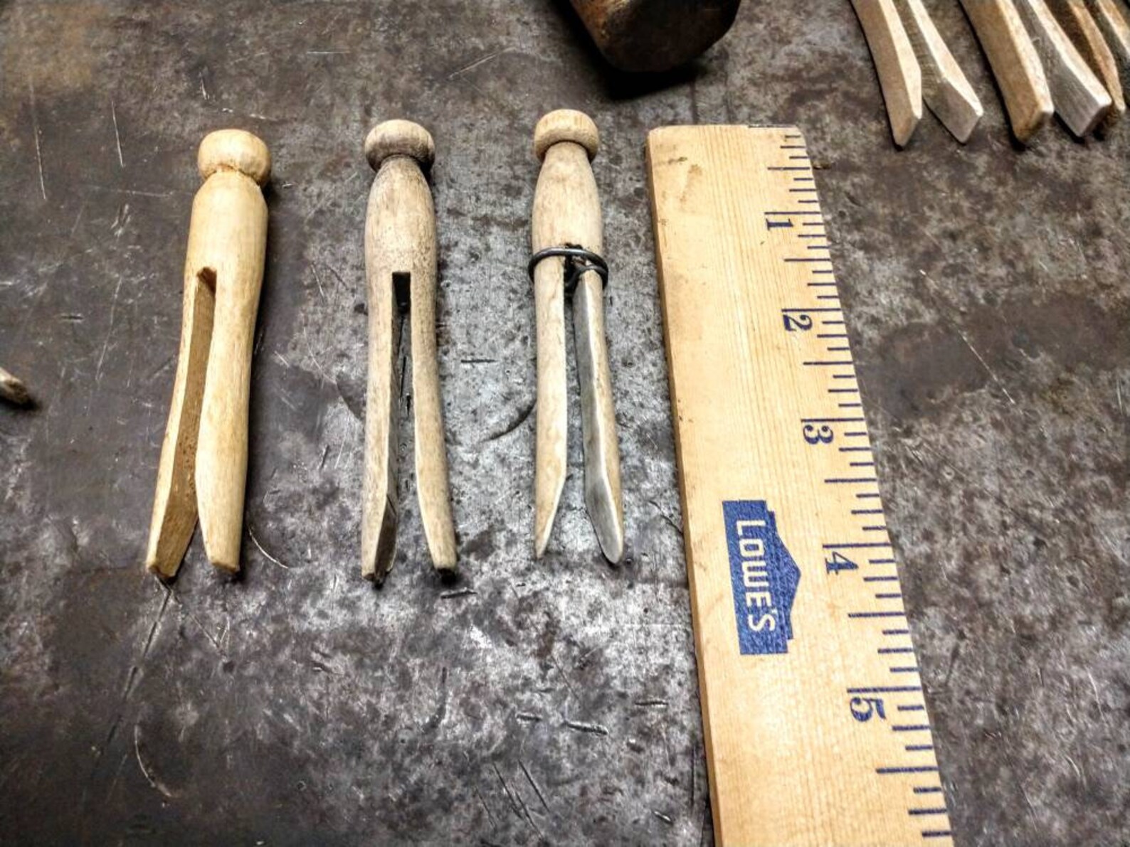 Set of 10 Vintage Round Clothes Pins Mid-century Clothes - Etsy