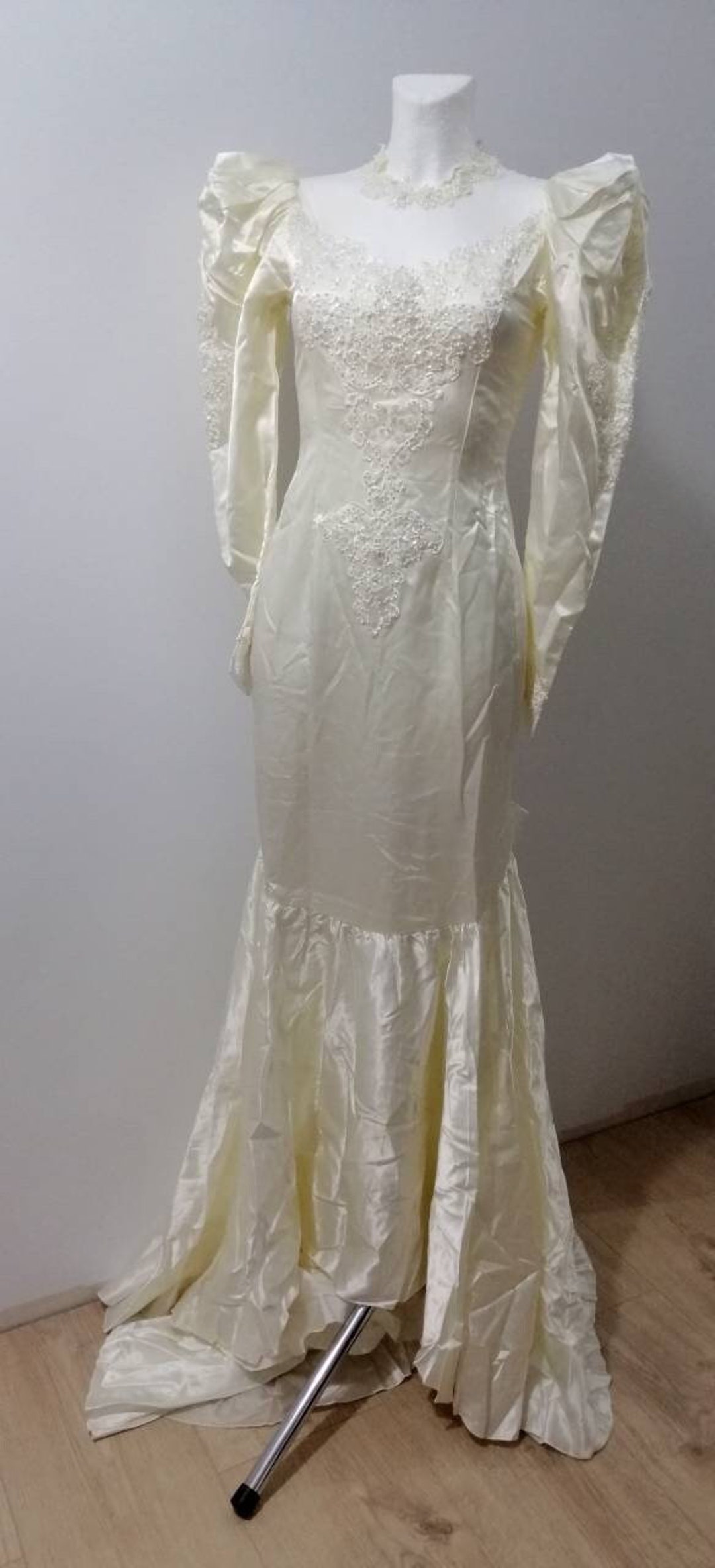 Vintage Long Siren Dress 80s 90s, Fitted, Wedding Gown, Cream, Puffy ...