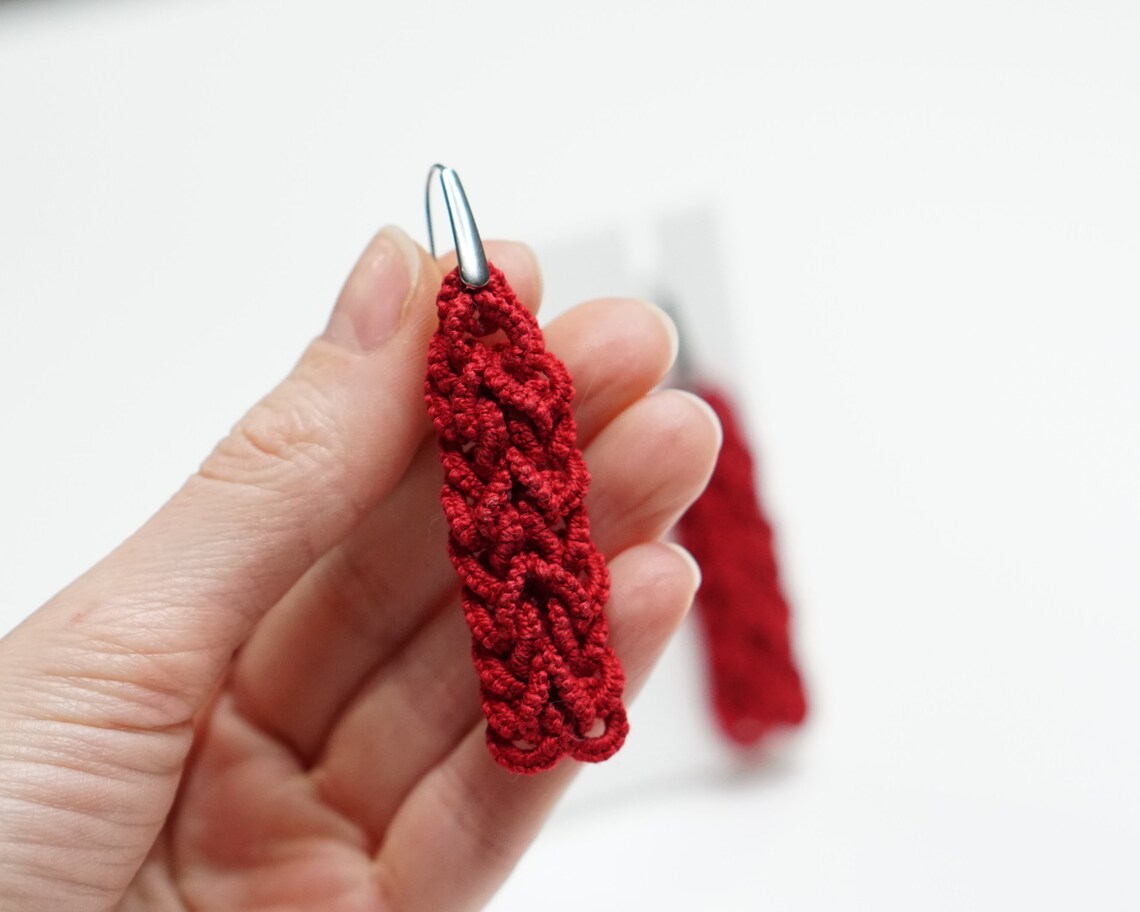 Needle Tatting PDF Pattern & Video Tutorial of Red Multi - Etsy