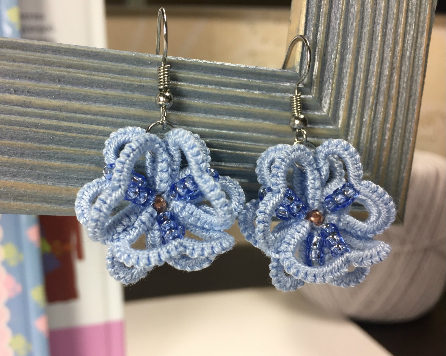 Needle tatting PDF pattern & video tutorial of light-blue | Etsy