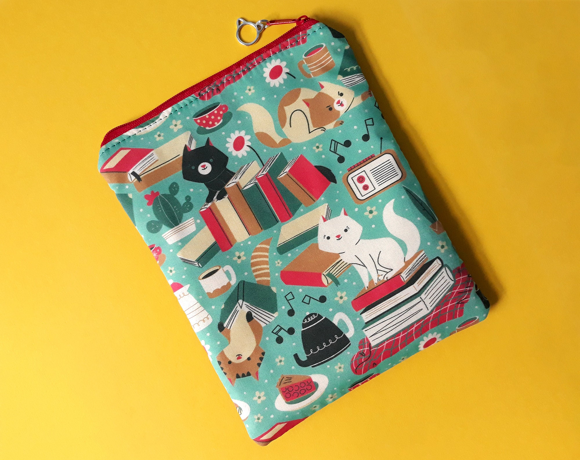 Ereader Sleeve With Books and Cats Kindle Paperwhite 2021 and | Etsy