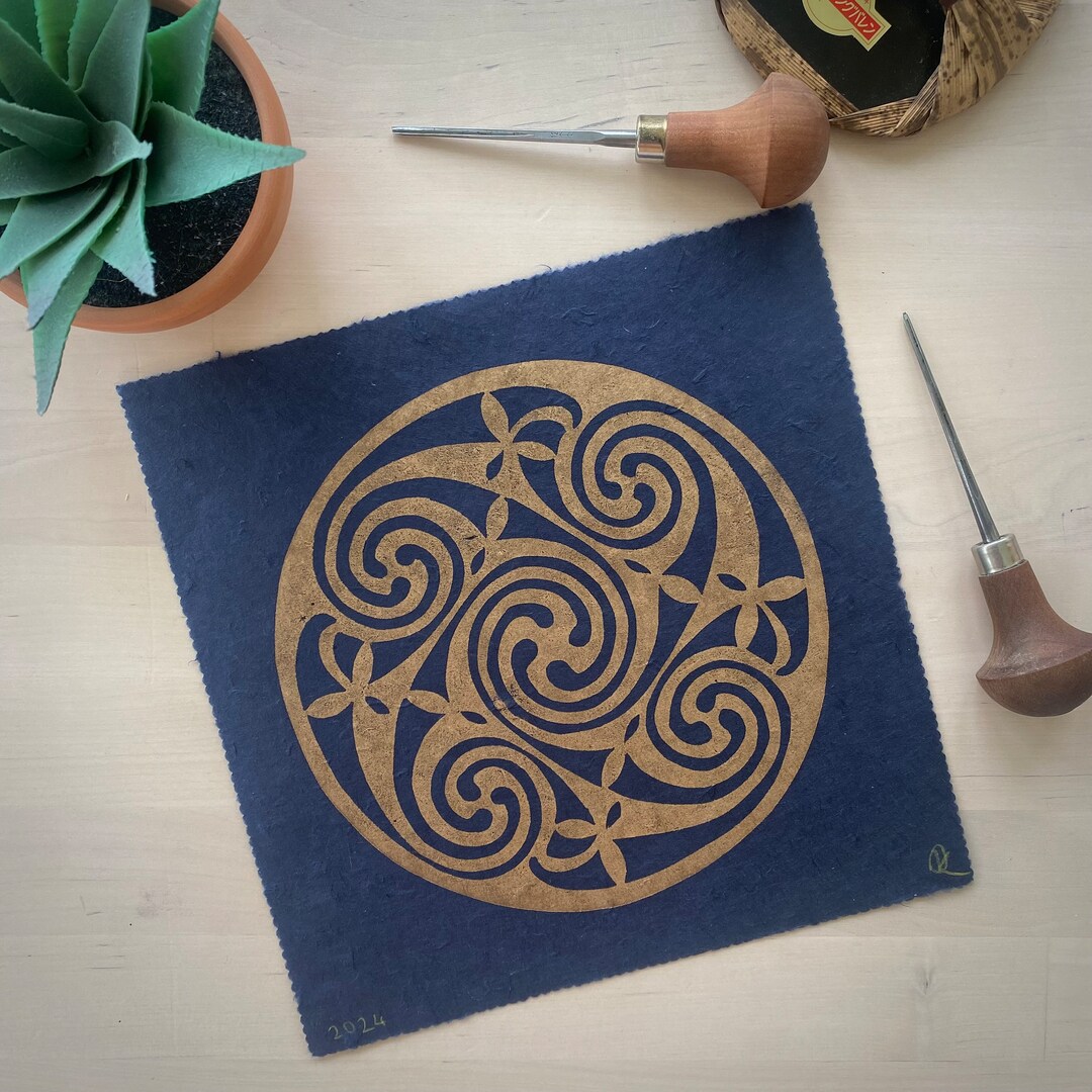 Celtic Knot 2 Linocut Print Gold on Navy Blue - Etsy