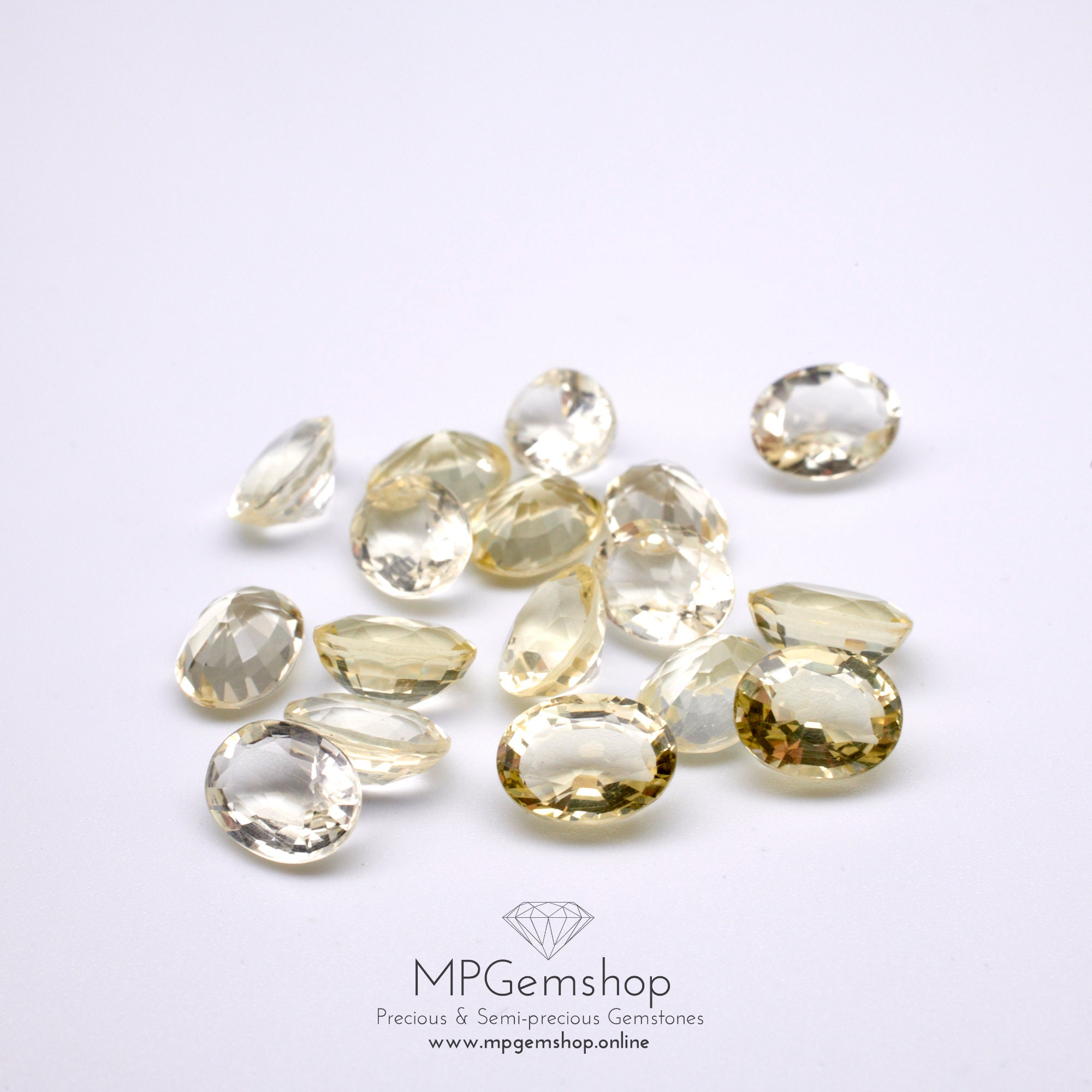 Oval Cut Citrine Gemstone, Pale Lemon Yellow, 8 X 6mm (1.3 Ct Approx ...