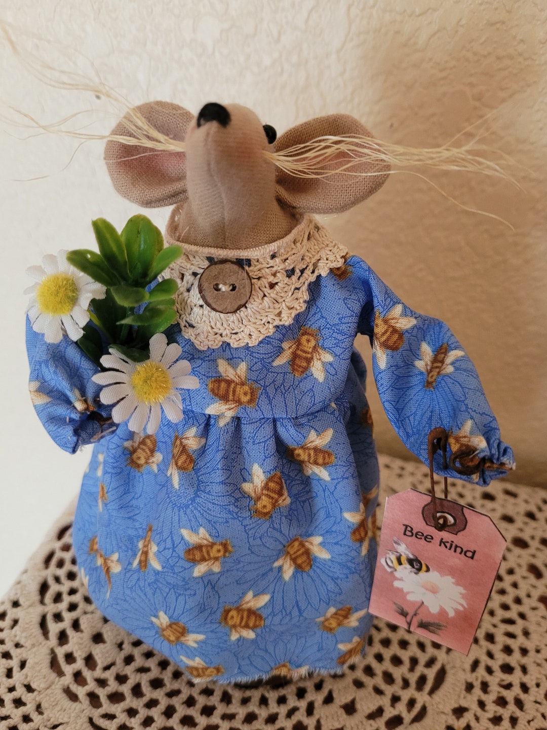 Mouse Doll, Primitive Country Mouse Doll, Gift for Her. Bee Kind Doll ...