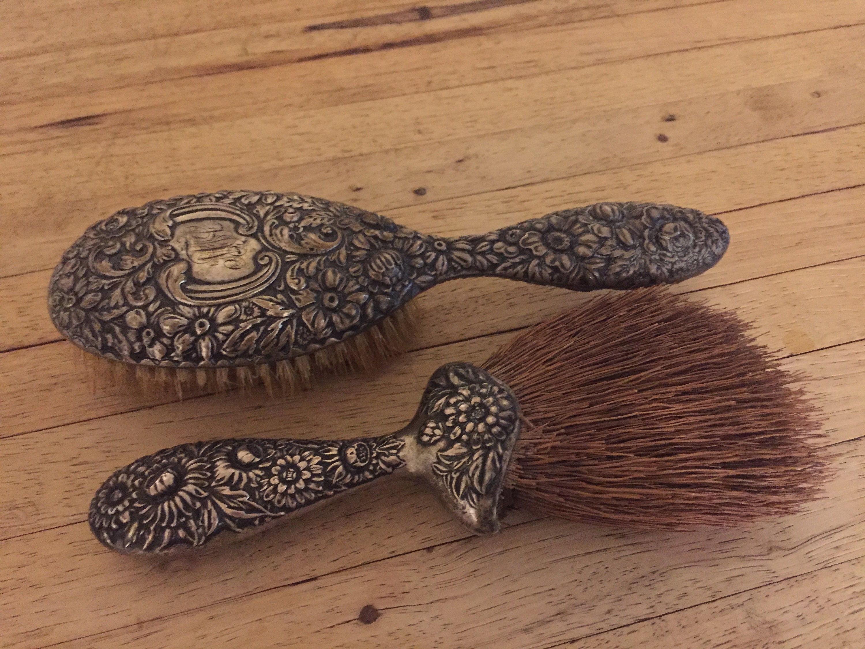 Sterling Silver Brush Set, Hallmarks by Handles Beautiful Floral ...