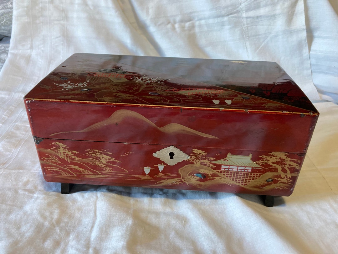 Vintage Lacquer Asian Box - Etsy