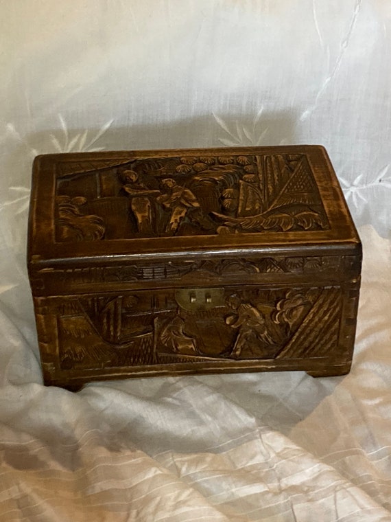 asian hat box with - Gem