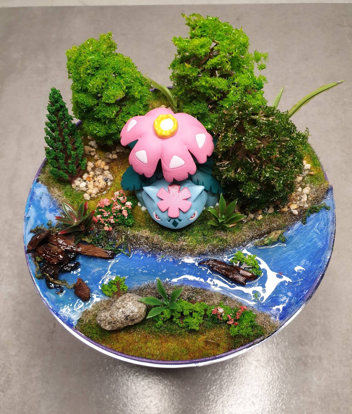 Huge Pokemon Terrarium/ Pokeball Diorama / Forest Lake 14cm / 15.6cm ...