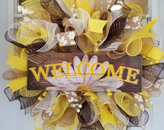 Mesh door wreath | Etsy