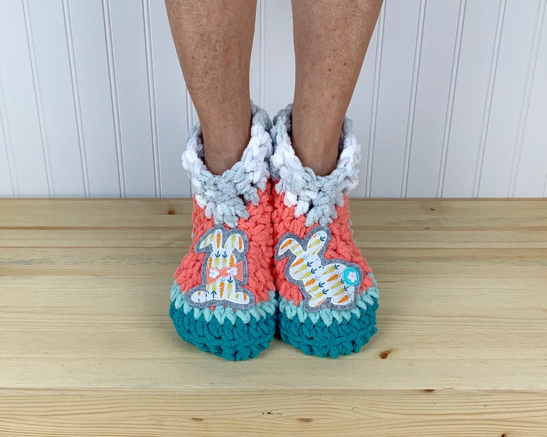 Pantoufles SNUGGLE BUNNY - Cadeau de Pâques - Lapins flous ...