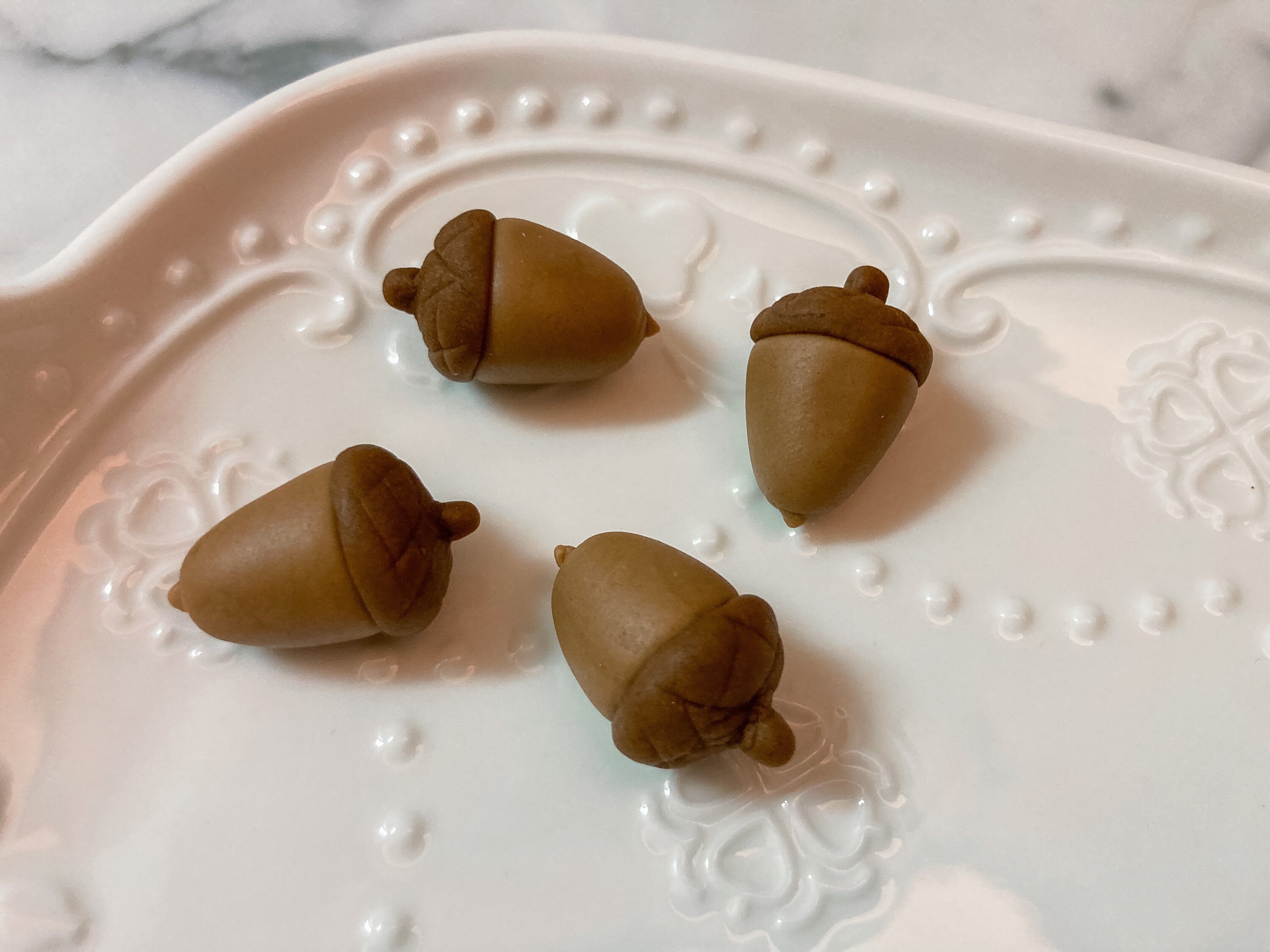 Mini Fondant Nuts 10 Mini Acorns Edible Cake Decorations - Etsy