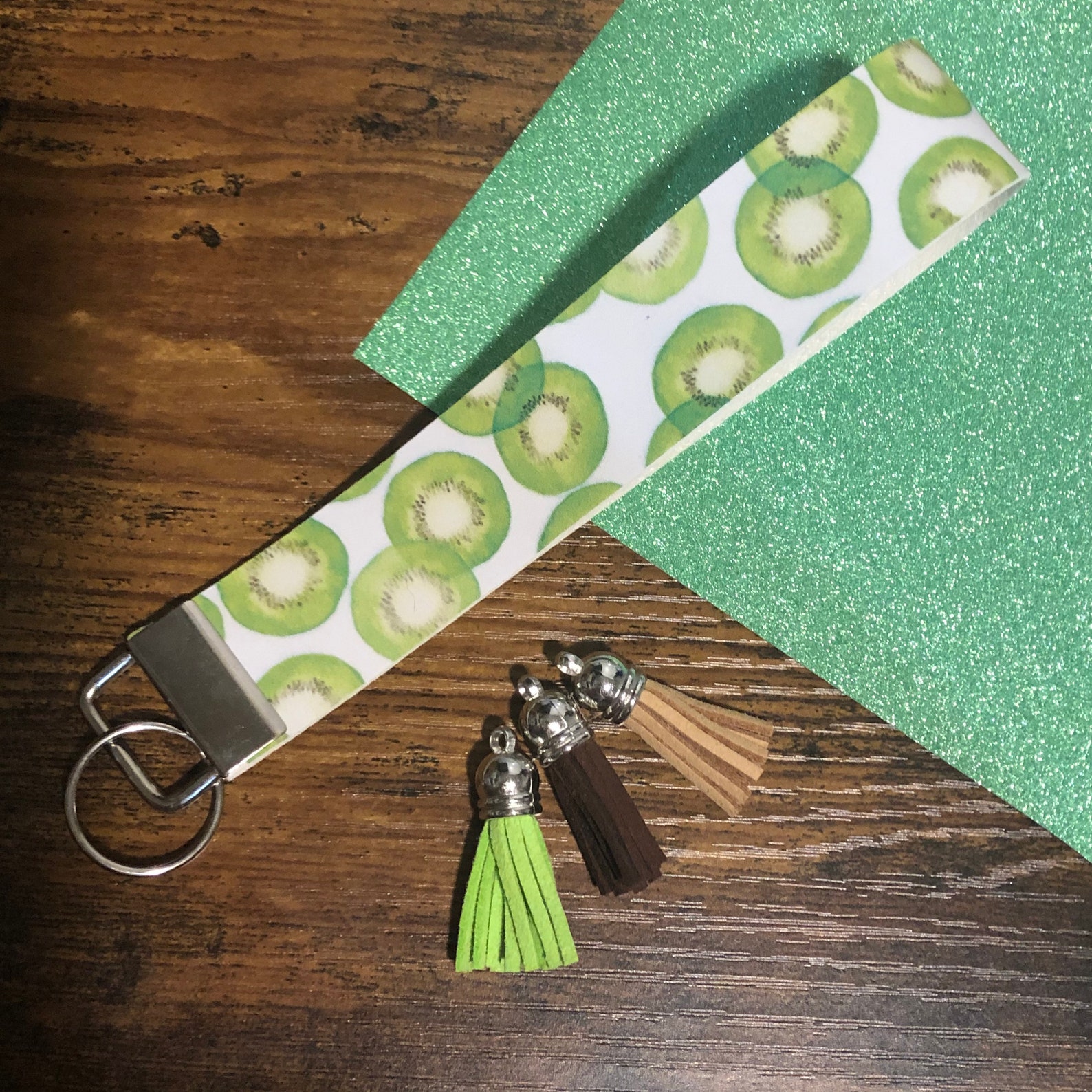 Green Kiwi Fruit Faux Leather Key Fob Keychain // Luggage | Etsy Green Kiwi Fruit Faux Leather Key Fob Keychain // Luggage | Etsy
