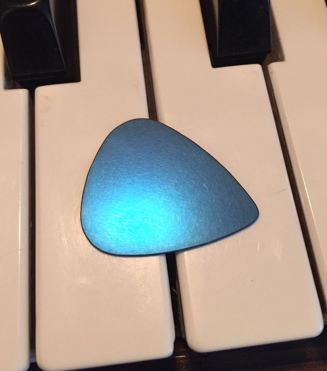 100% Titanium Guitar Pick. Metal USA Silver Brass Copper Custom ...