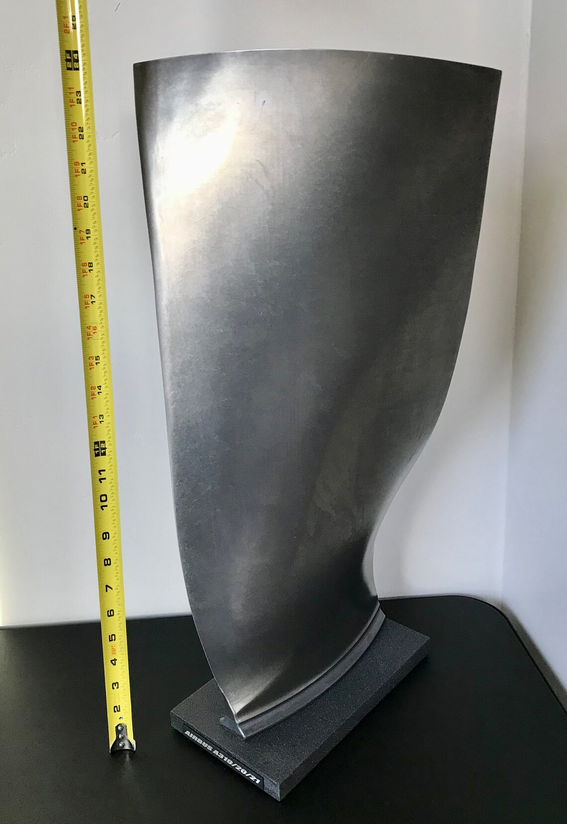 HUGE Airbus A-319 A-320 Titanium Jet Engine FAN Blade. Pilot Gift Desk ...
