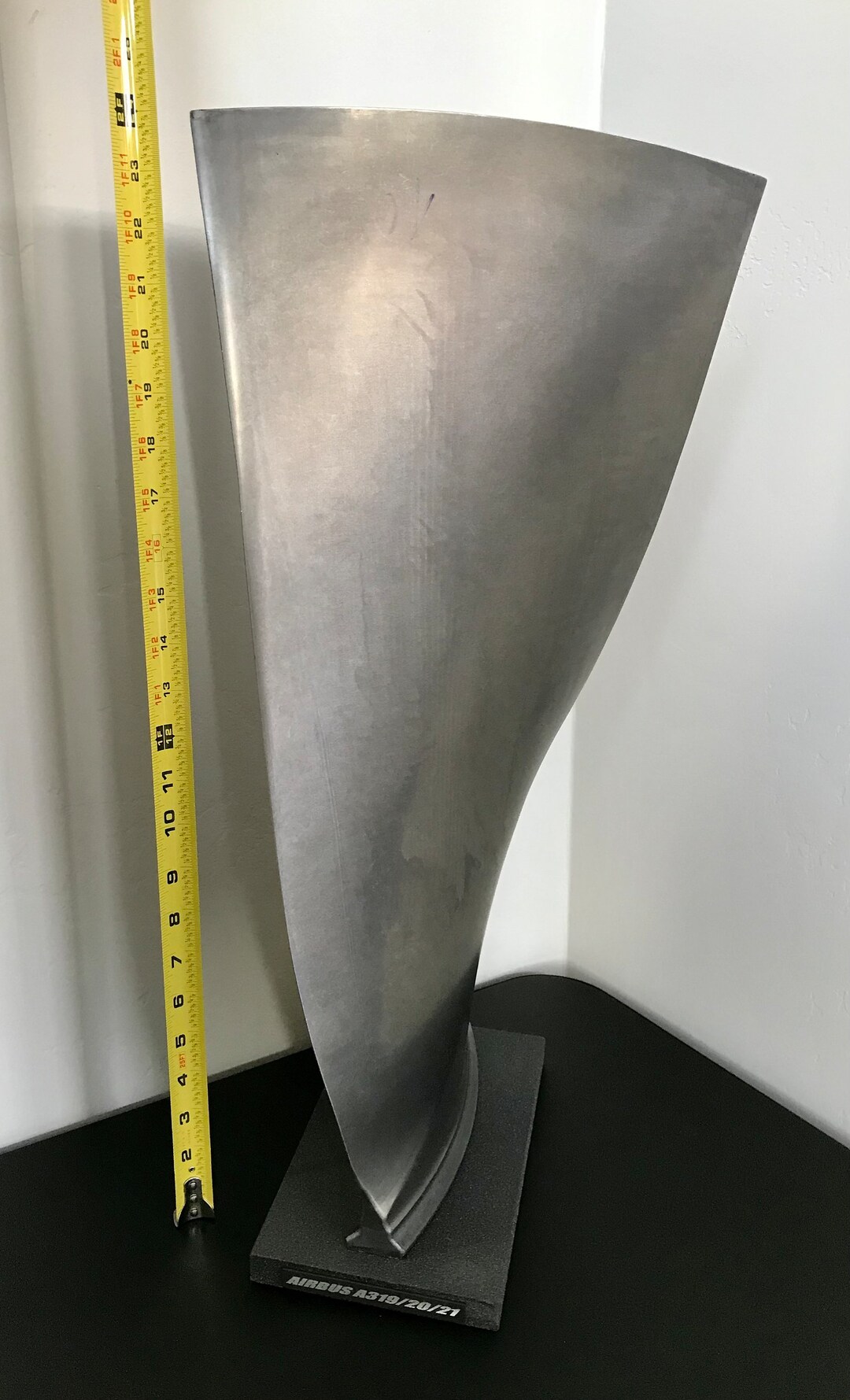 HUGE Airbus A-319 A-320 Titanium Jet Engine FAN Blade. Pilot Gift Desk ...