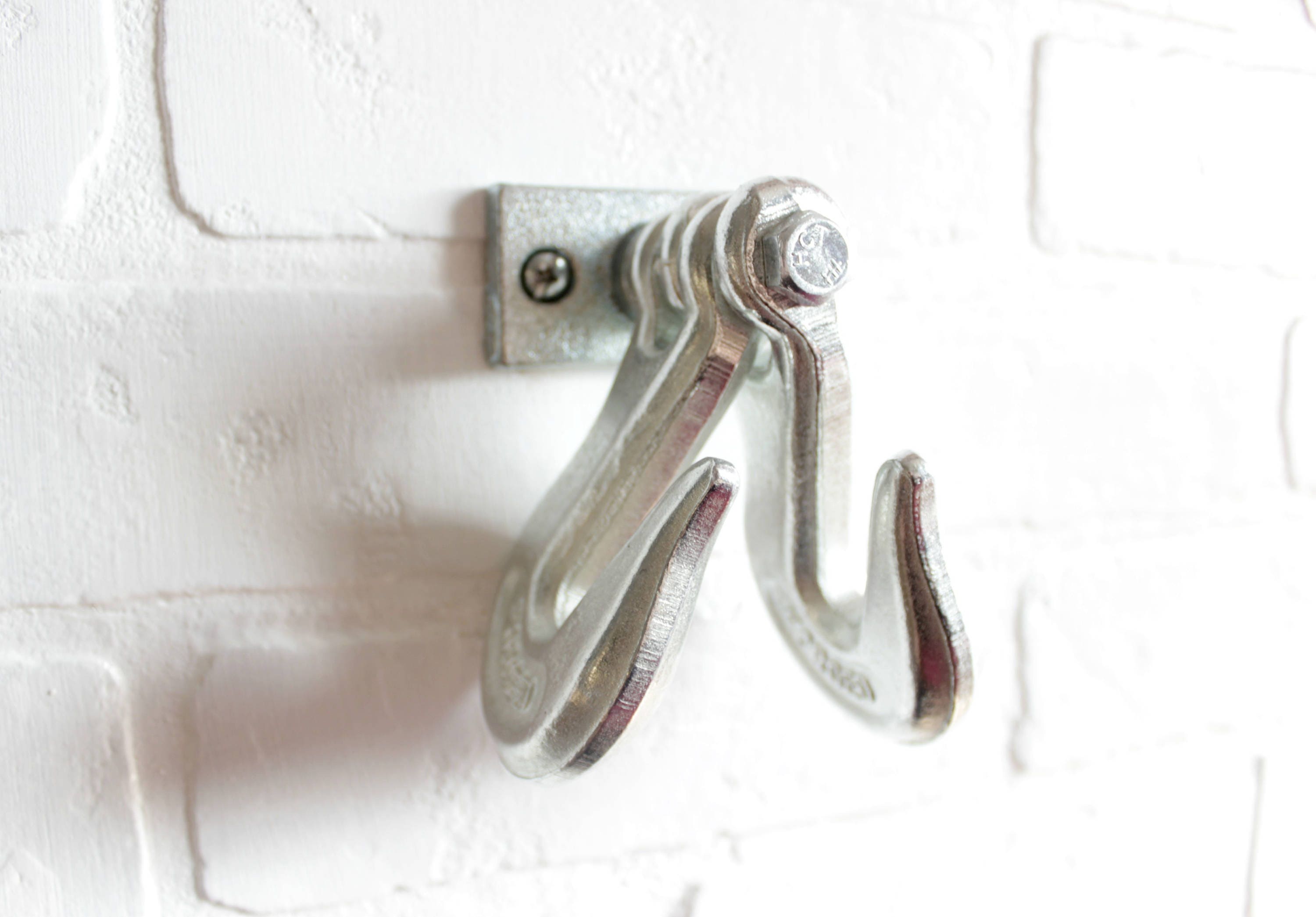 Industrial Pipe Hooks Rustic Farmhouse, Kitchen Bathroom Fixture ...