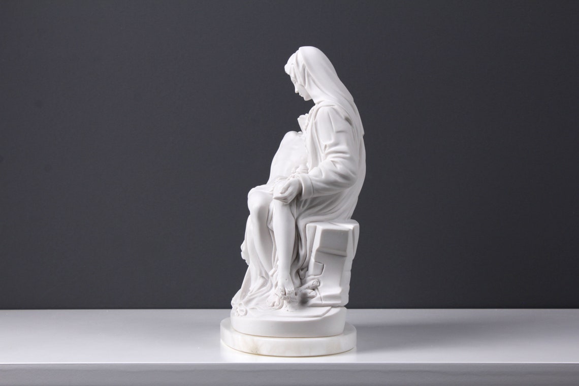Pieta Statue by Michelangelo - Christian Gift - Religious Statues in ...
