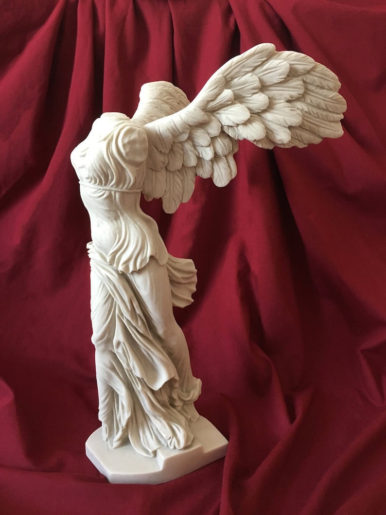 Estatua de la Victoria alada Diosa griega romana Nike de | Etsy