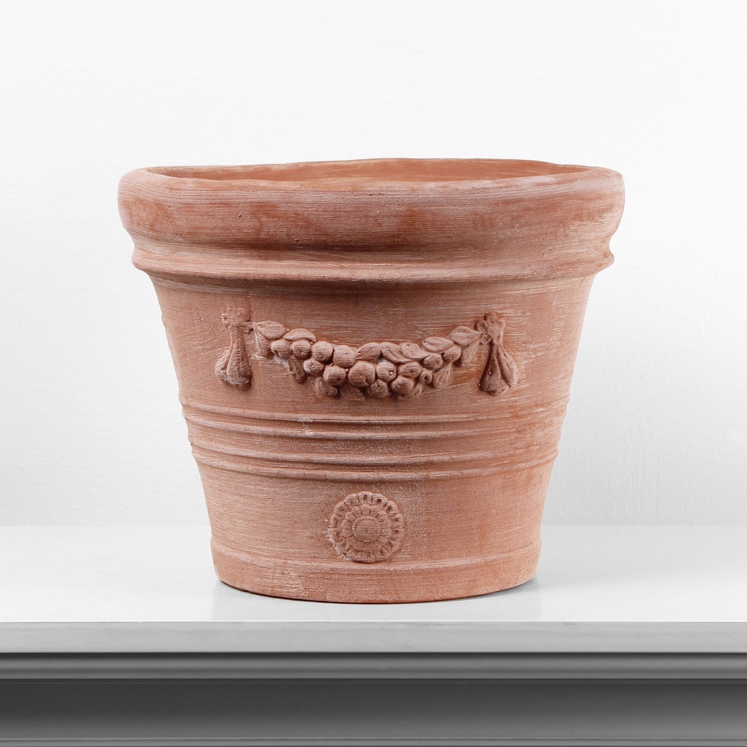 Medium Terracotta Planter - Ceramic - Outdoors Decoration - Gardening ...