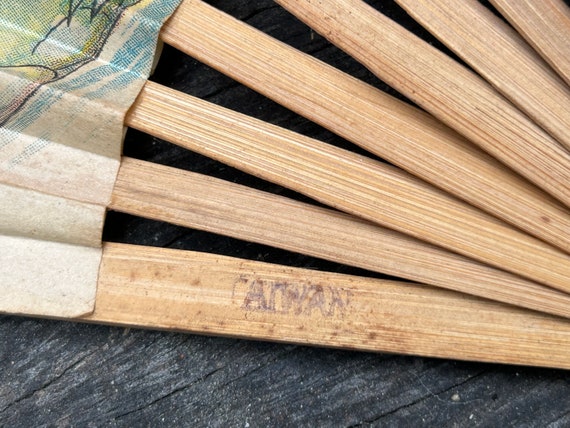 Vintage Chinese Paper Hand Fan Hand Painted Bamboo a… - Gem