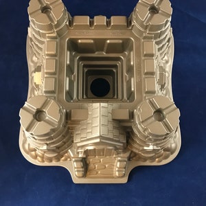 Nordic Ware Castle Bundt Cake Pan - Etsy