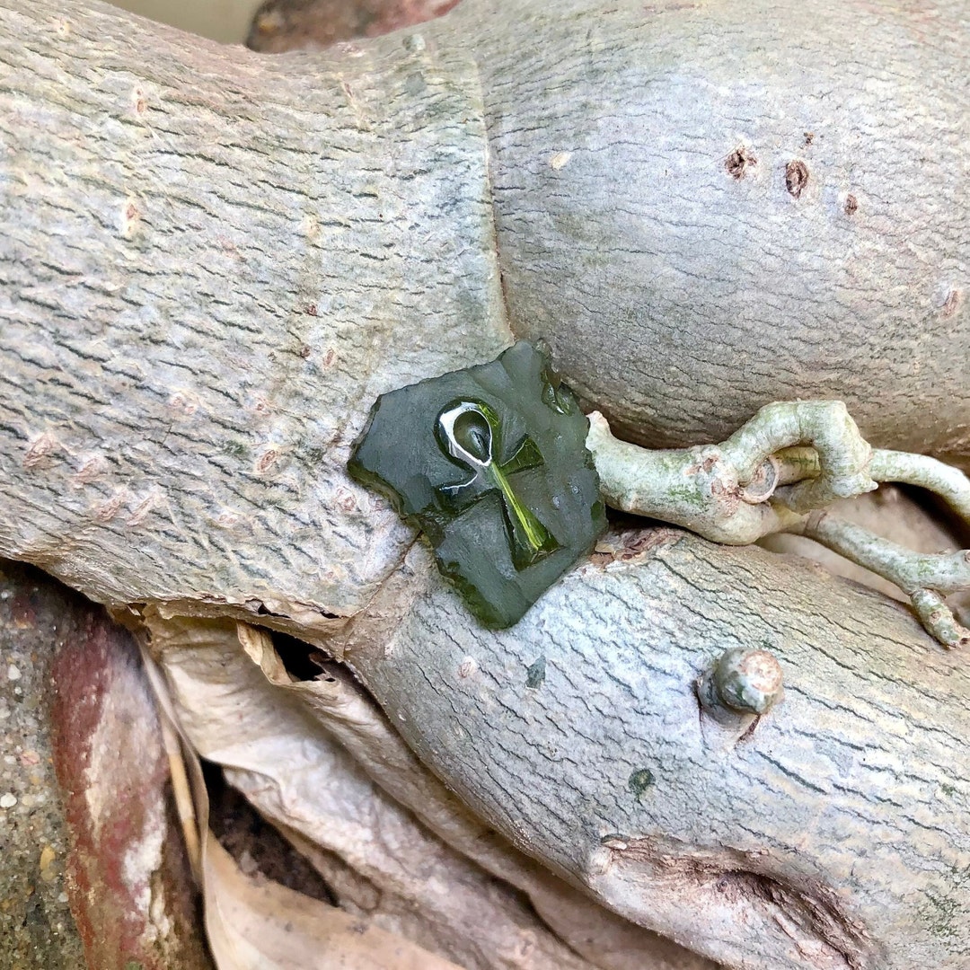 Moldavite Carving, Moldavite, Ankh, Carving, Carve Moldavite, Moldavite ...