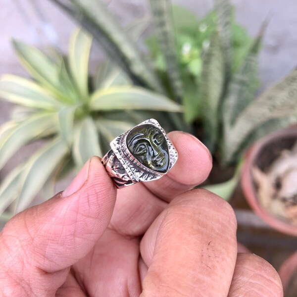 Alien Ring - Etsy