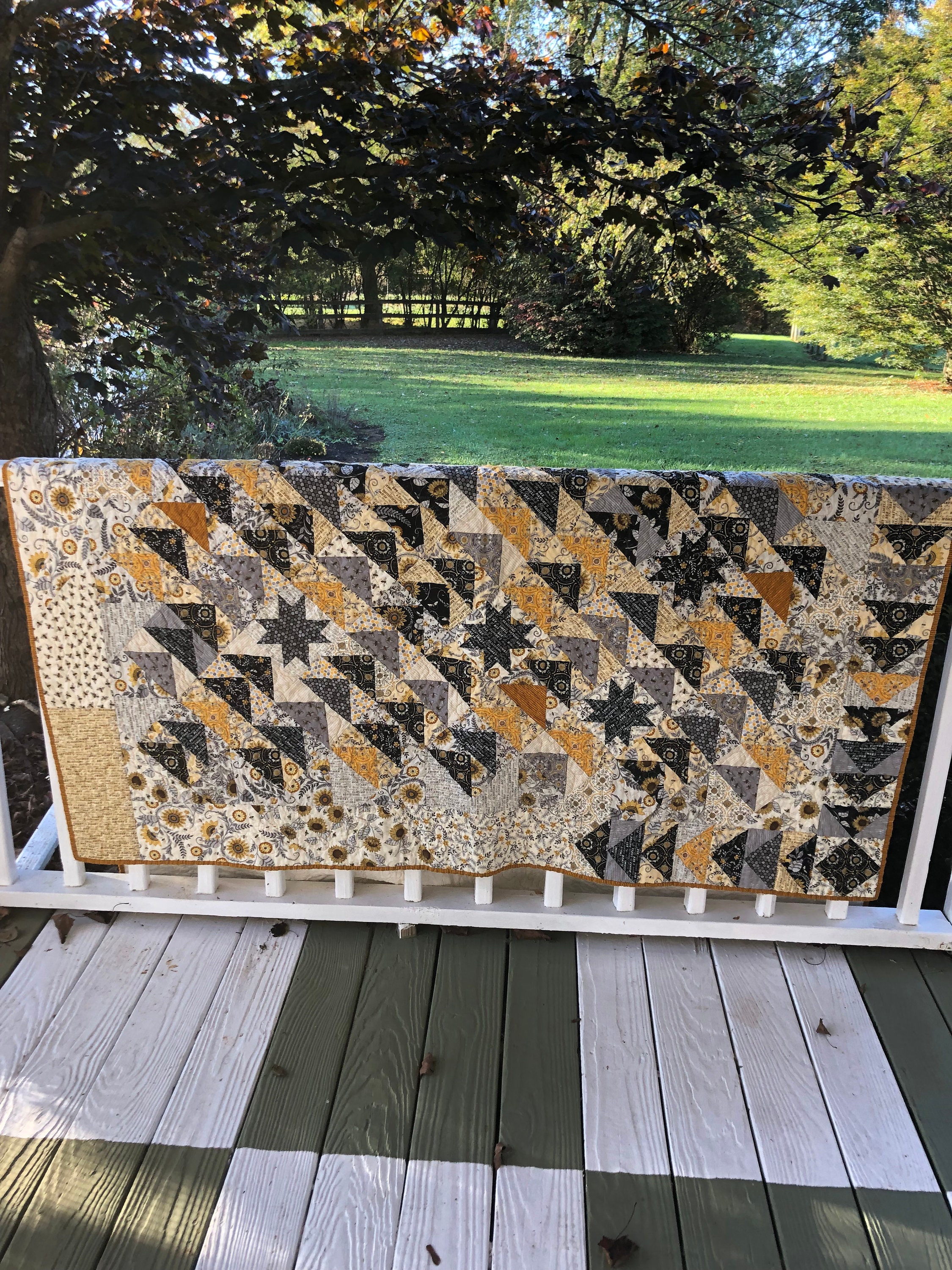 Bee Grateful Quilt "back to the Hive" 81" X 70" Full Size Bed, Lap or ...