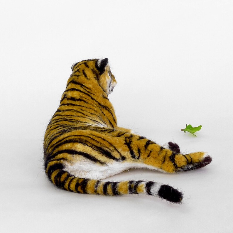 Realistic Needle Felted Tiger Sculpture: Handmade Wool Animal Art - Etsy
